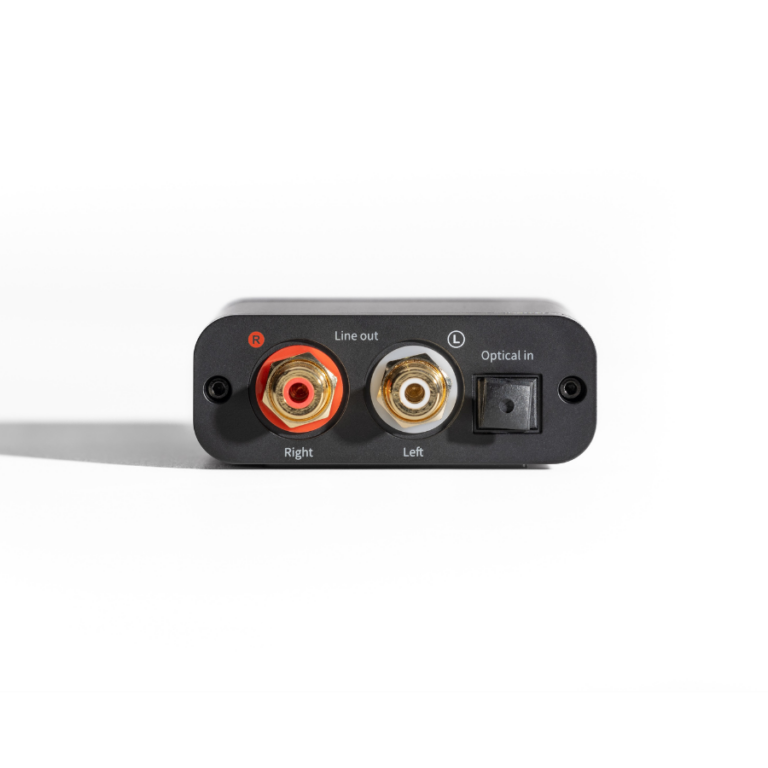 D1P 32 Bit Portable Headphone Amplifier & DAC — Audioengine